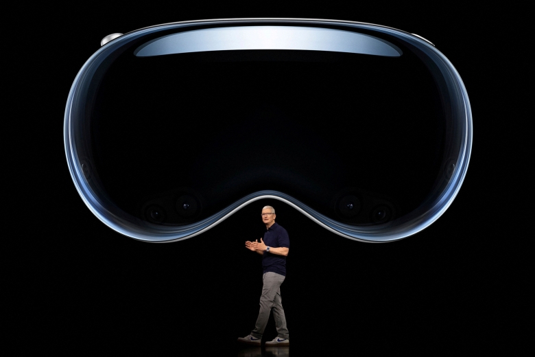 Apple Vision Pro: The eyes of the future | Al Majalla