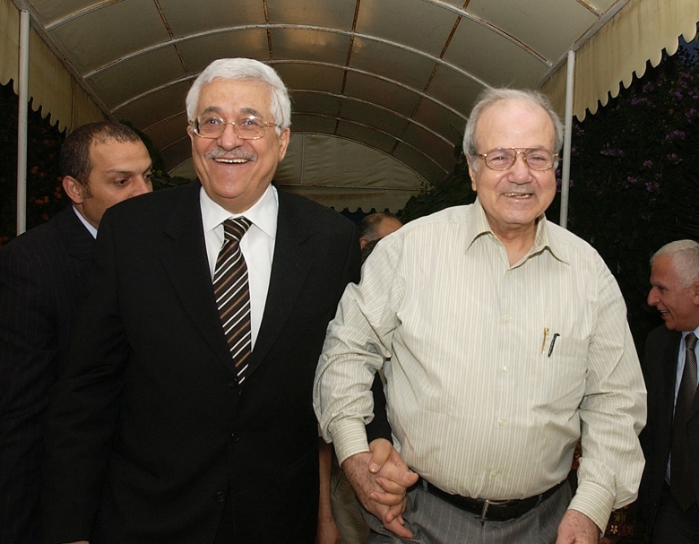 Legendary Palestinian leader Farouk al-Qaddumi dies aged 94 | Al Majalla