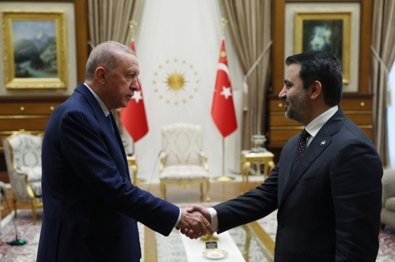 Armed Kurds next door? Syria's new leaders know Türkiye's red line | Al ...