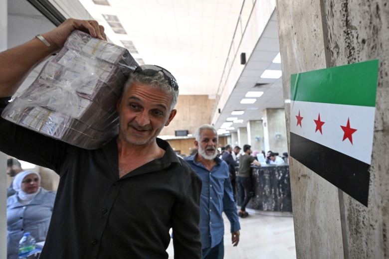 "الرخصة العامة 25" لتعليق العقوبات الأميركية على سوريا... ماذا تعني ...